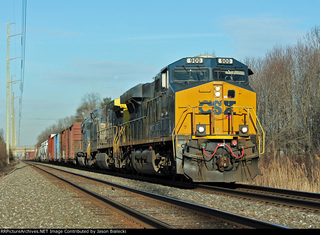 CSX 900 on CSAO Lehigh Main Line